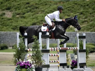 Venezuela’s Emanuel Andrade Heats Up Atlanta - HorsesDaily