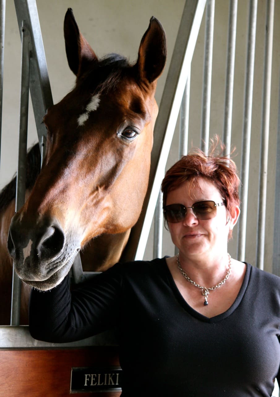 New York Times Bestseller Tami Hoag Debuts The 9th Girl at ShowChic's ...