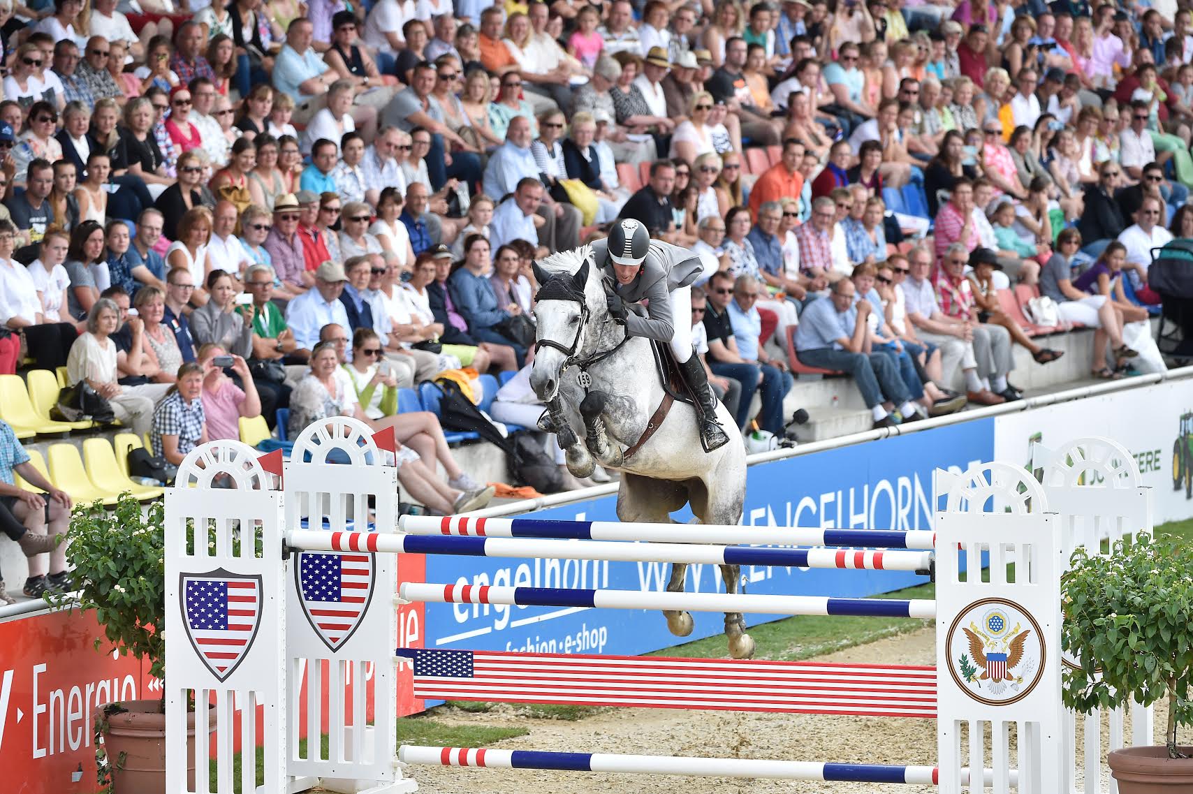 Ludger Beerbaum wins the Grand Prix of Mannheim - HorsesDaily