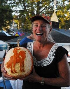 Elizabeth Colly Kelly Brings a Touch of Halloween to Dressage at Devon ...
